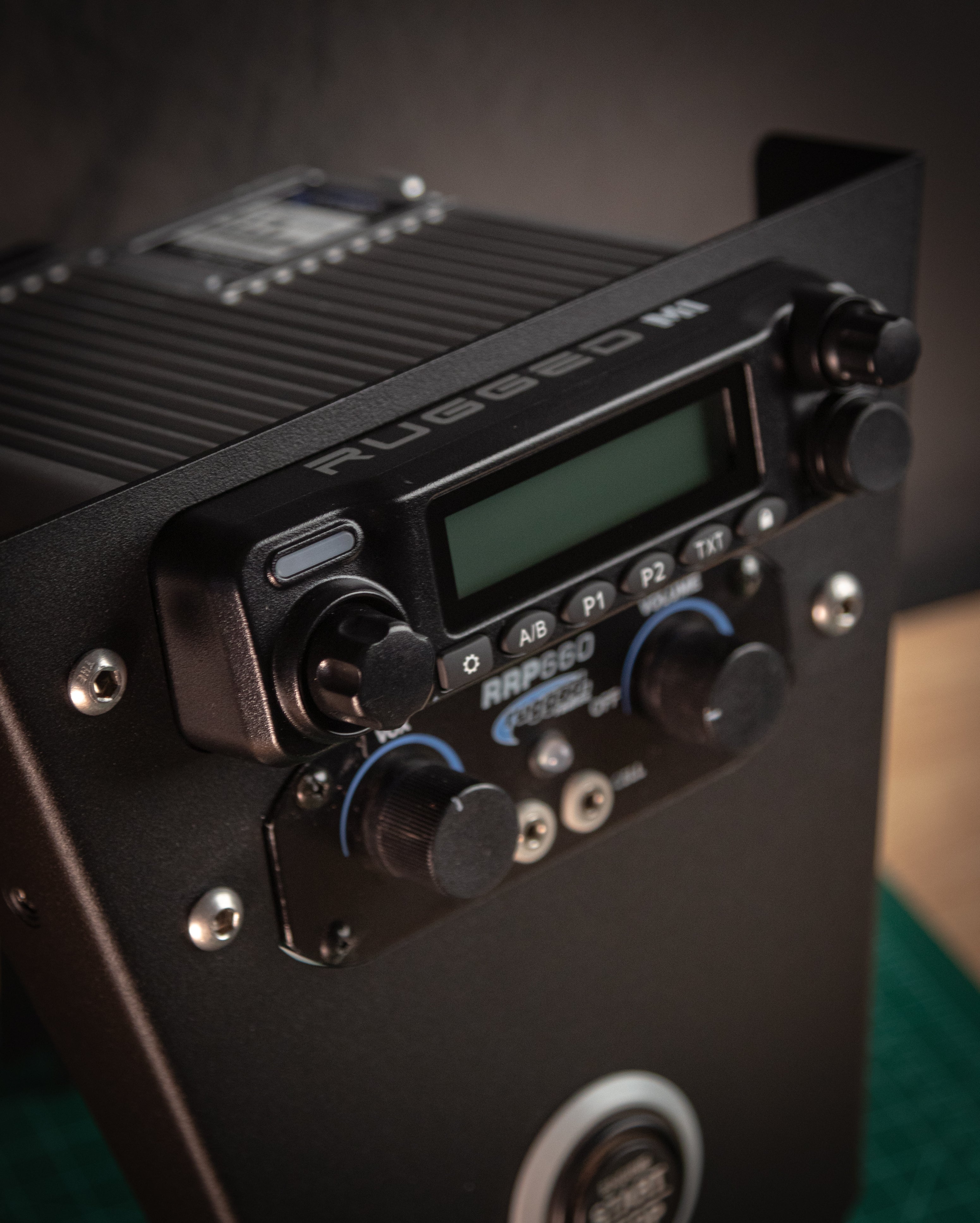 SFM M1 Race Radio Mount (Classic) | Desert Whips